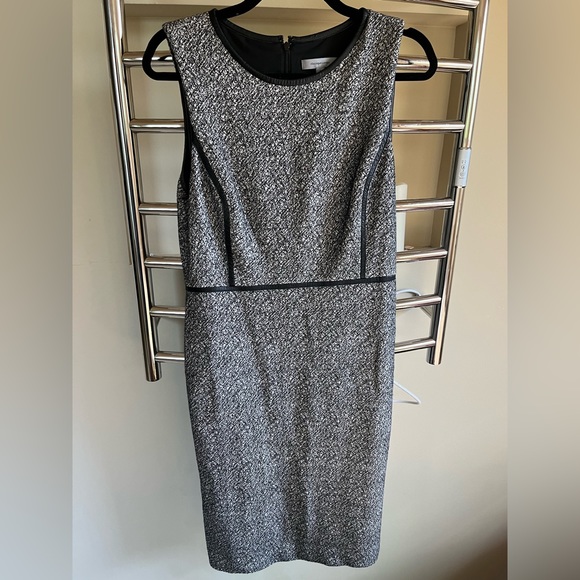 Classiques Entier | Dresses | Classic Grey Sheth Dress With Modern ...